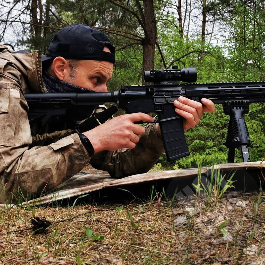 Вогнепальна зброя - Нарізна — Карабін Zbroyar Z-15 калібру .223 rem — Дошка оголошень про зброю ...