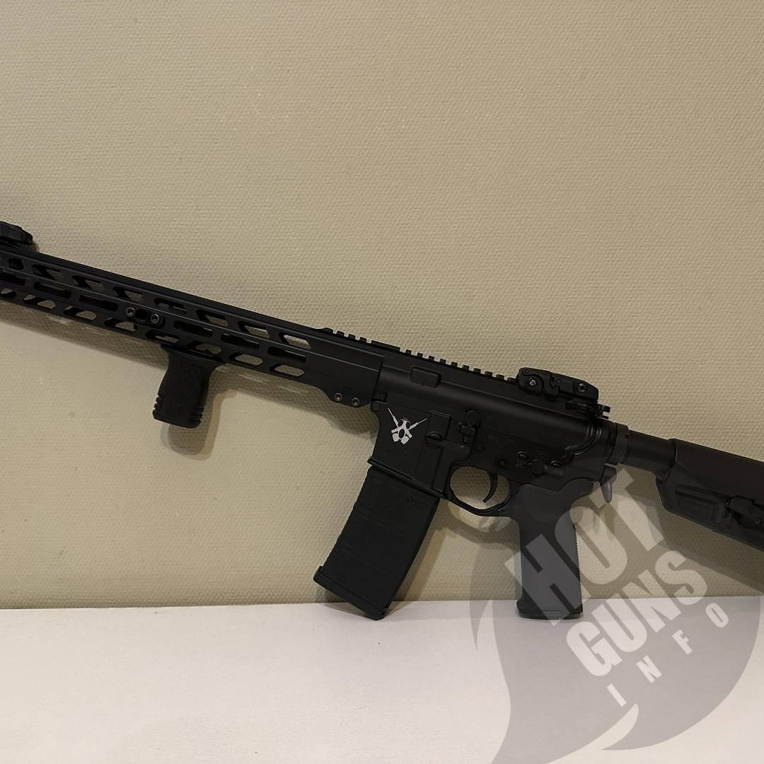 Вогнепальна зброя - Нарізна — Voodoo Witch Doctor AR15 16" кал .223 Rem ...